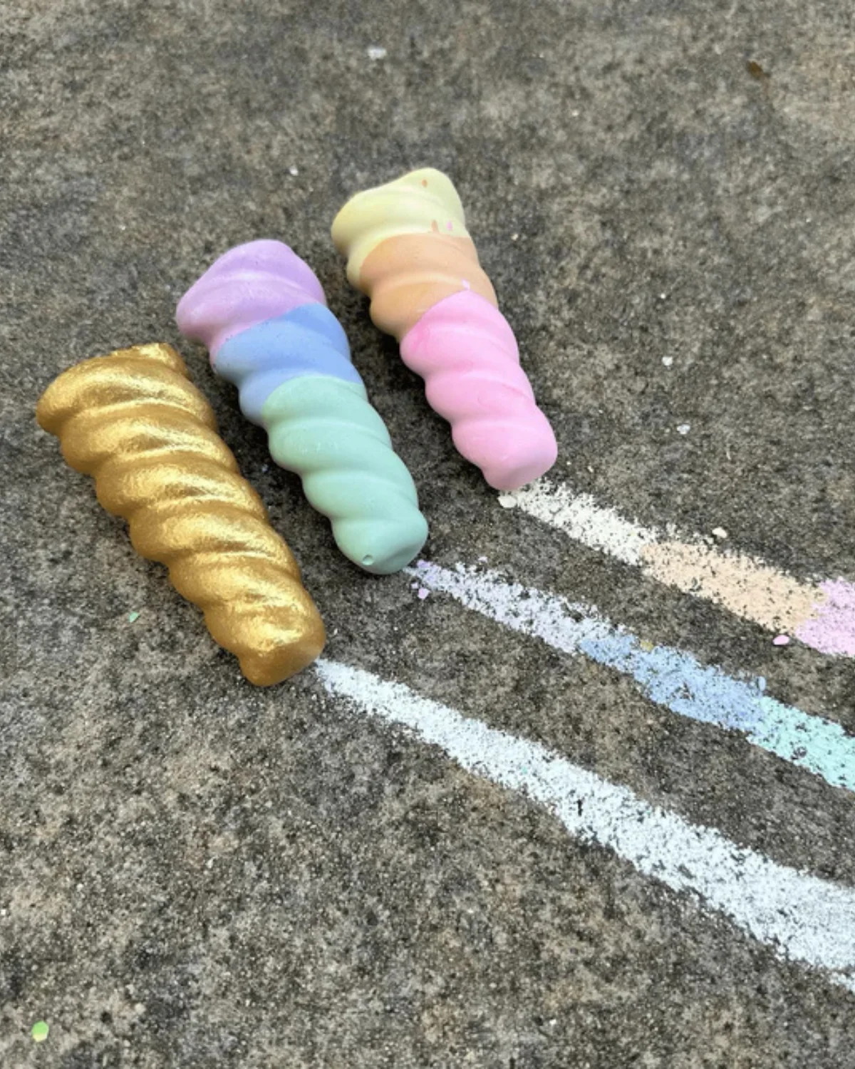 Is Sidewalk Chalk Safe? 11 Best Non-Toxic, Dust-Free Chalk Brands for ...